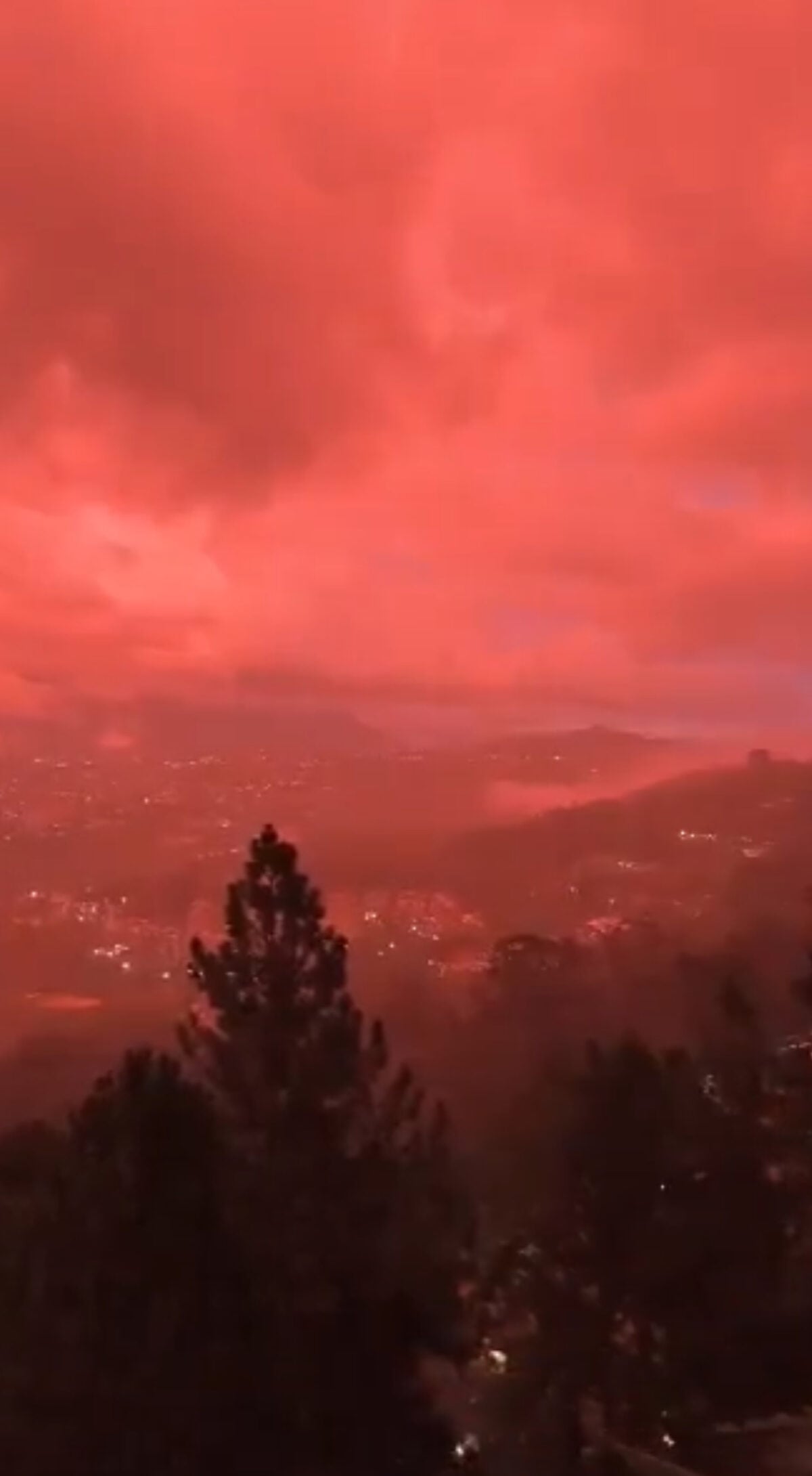 Blood-Red Sky Appears Over Caracas Days After Deadly Venezuela ...